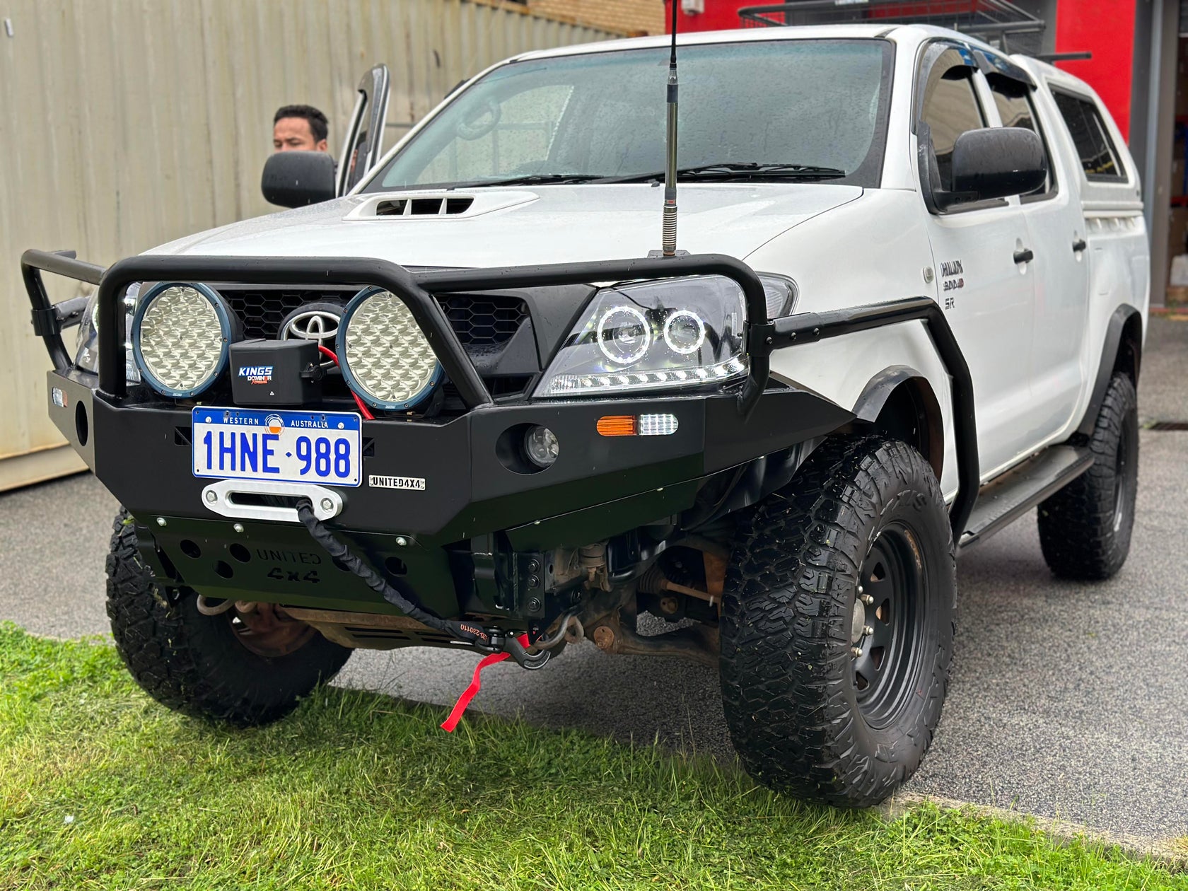 Predator Bar Bullbar Suit Toyota Hilux N70 ( 2005 - 2011) – United4x4